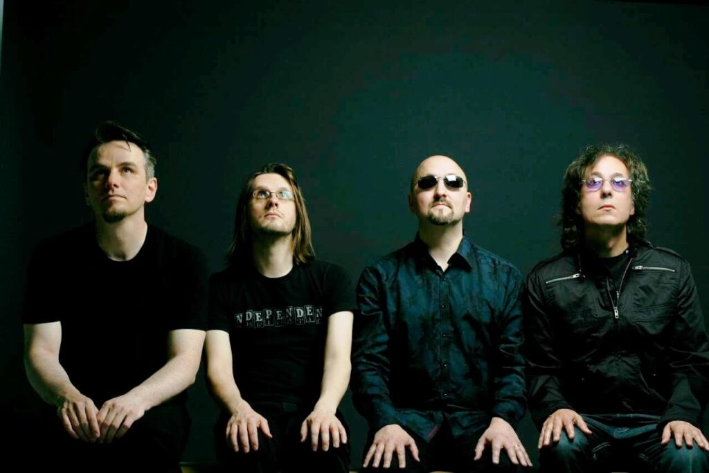 Gavin Harrison: "King Crimson es una bestia que respira por sí misma ...