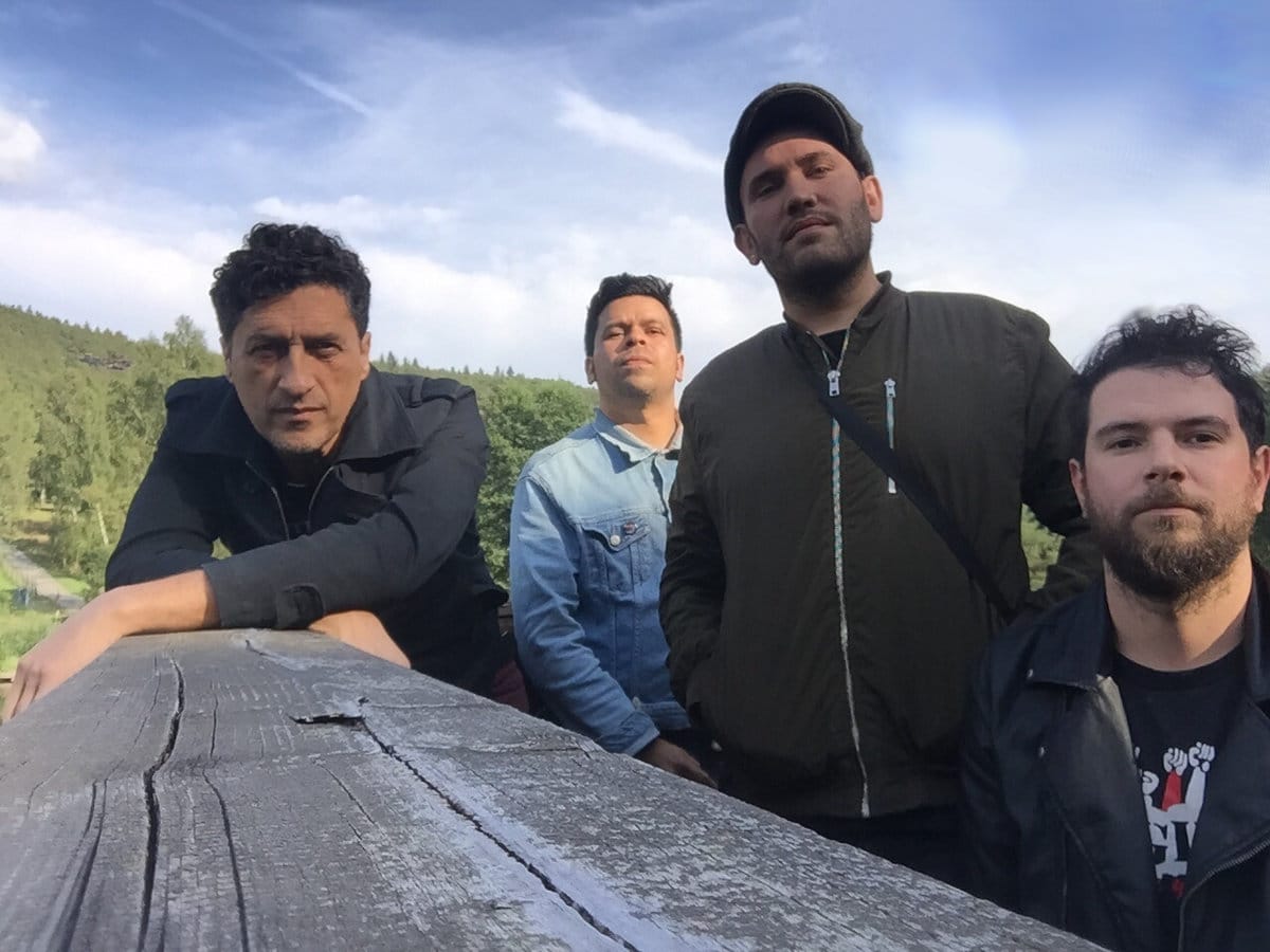 Quiero tener tu presencia, una letra de Argies - Rock.com.ar