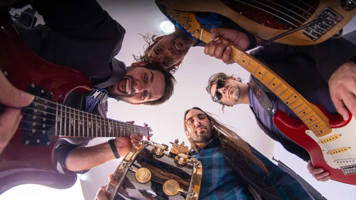 Morris: “Cada canción observa cómo el ser humano interactúa con ...