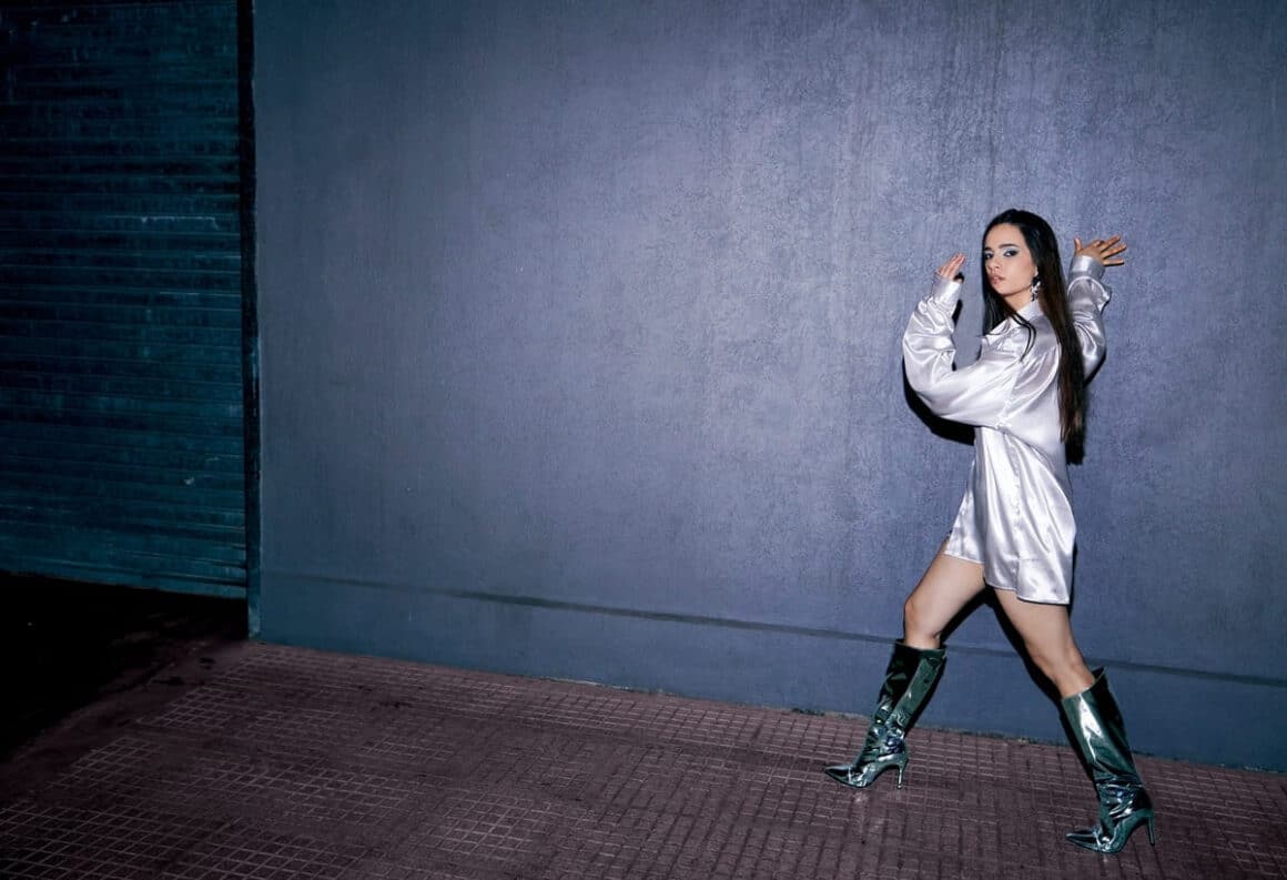 "Fuga": el debut discográfico de Mía Folino - Rock.com.ar